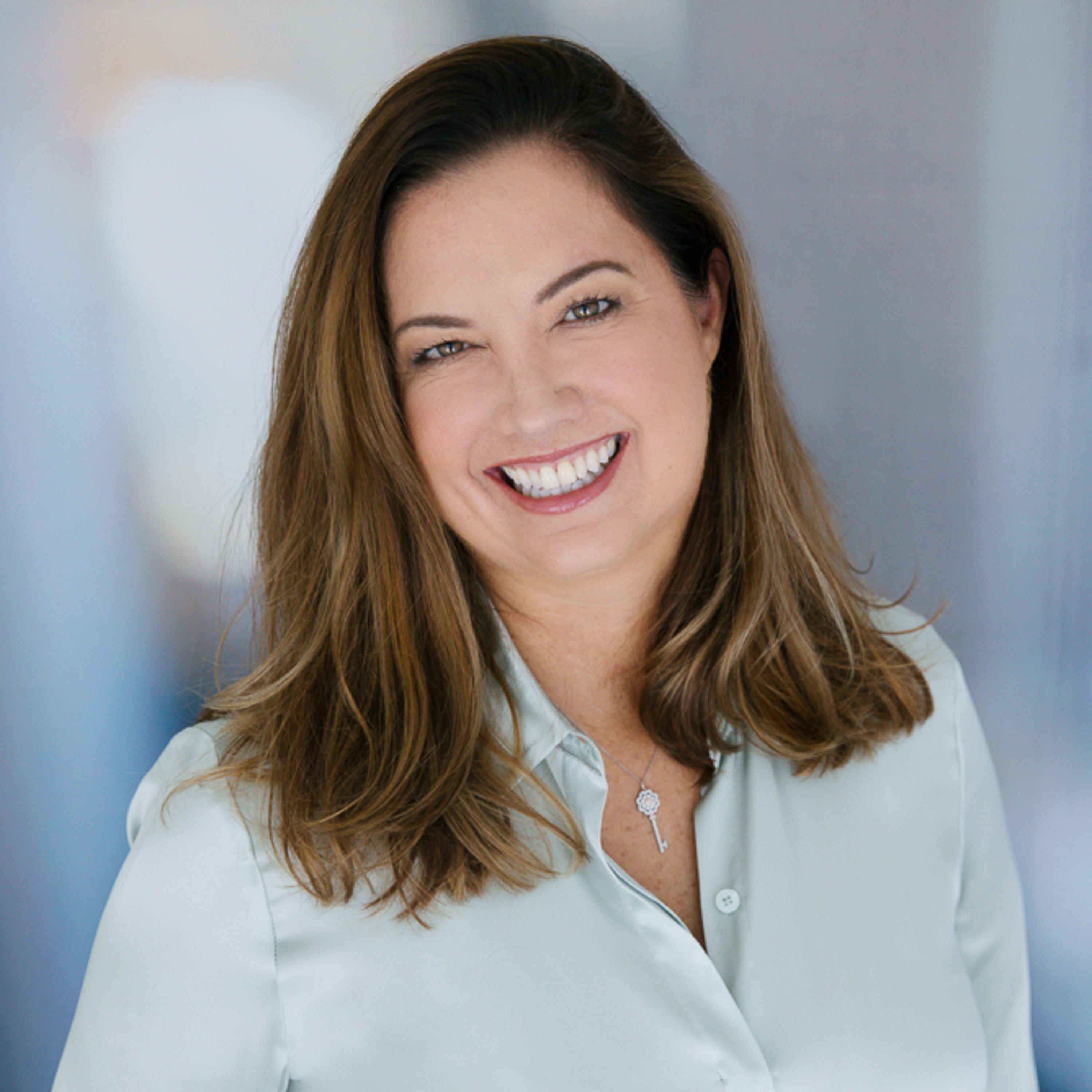 Deborah Sztejnberg | Textiles and Apparel